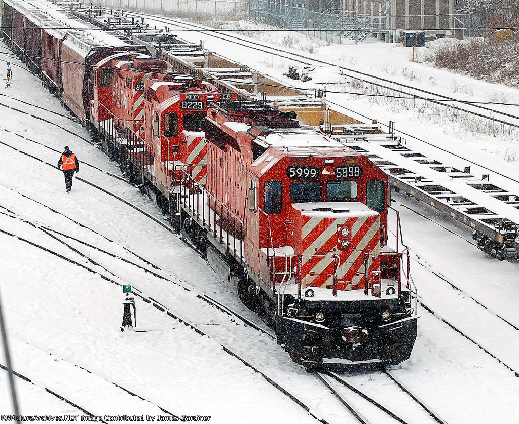 power switching at Quebec street yard